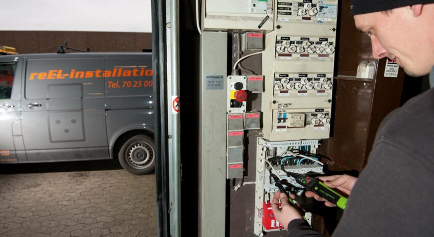 Hvornår er det tid til en el-renovering? - Bare Go Bolig